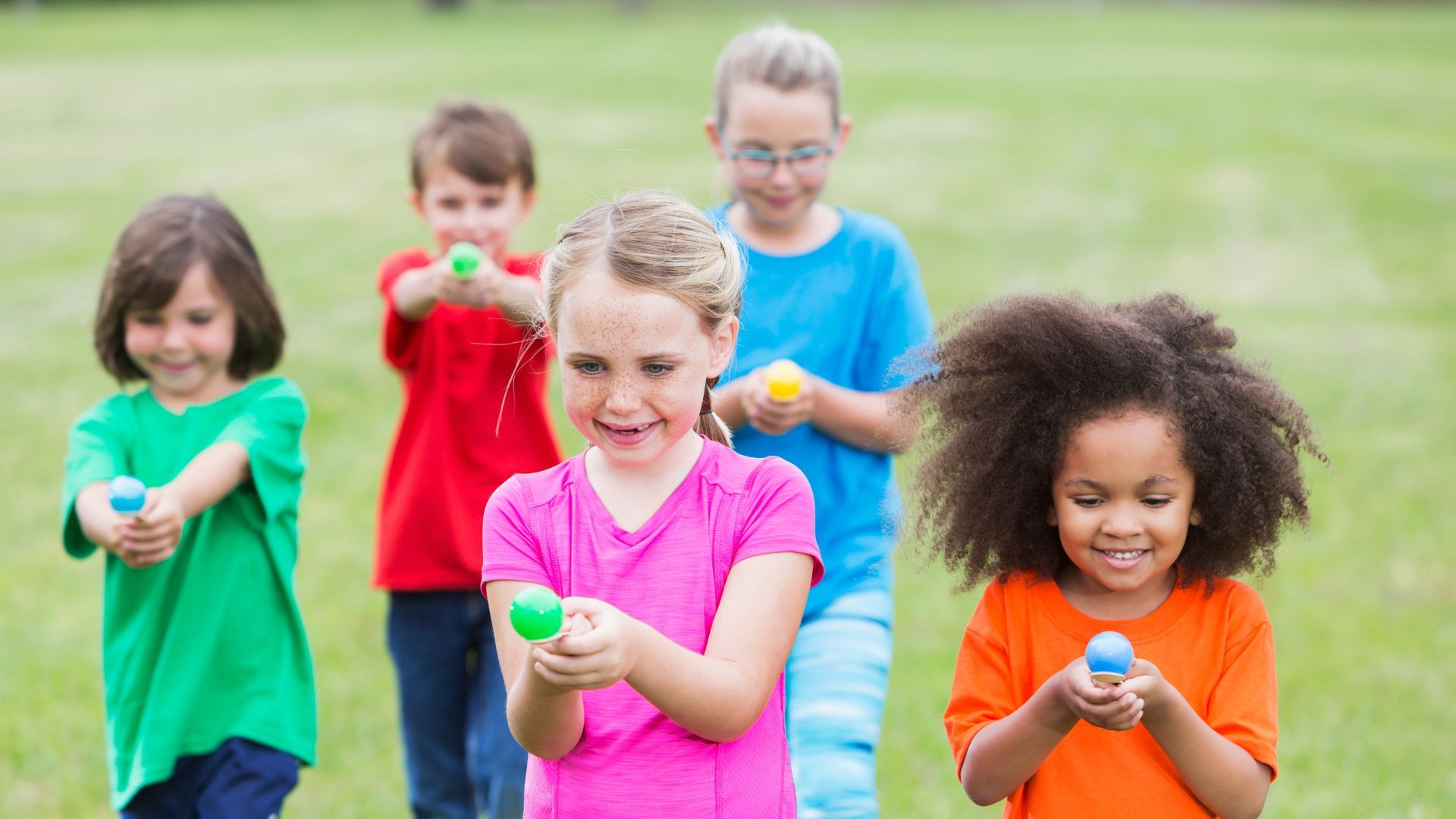 Bewegungslandschaft und Parcours Ideen für Kinder | DAYO
